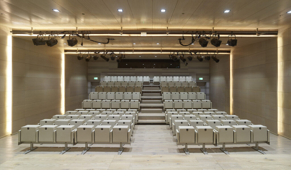 Retractable Seating System - Retractable Theater Seating System